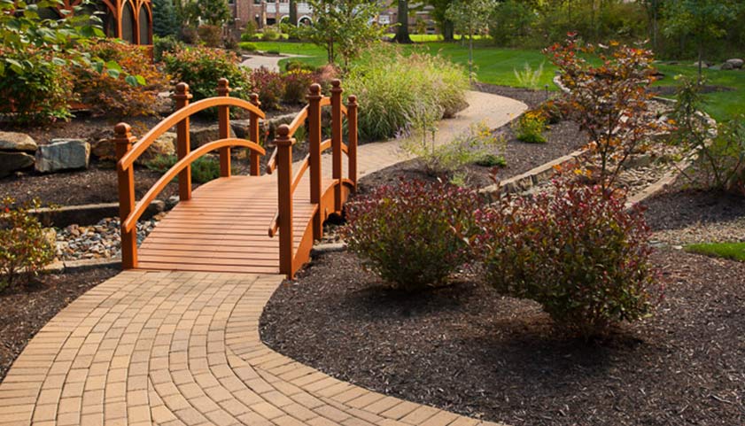 7 Steps to a Meditation Garden - R.I. Lampus