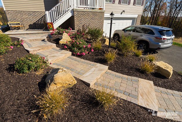 Ligonier Accent Paving Stones | R.I. Lampus