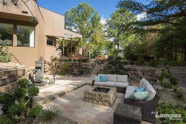 Rosetta Outcropping Retaining Walls | R.I. Lampus