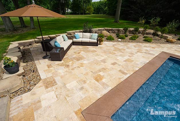 Rosetta Outcropping Retaining Walls | R.I. Lampus