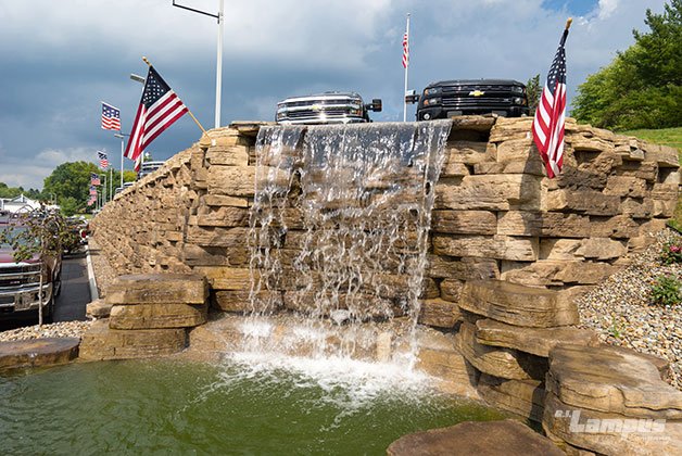 Rosetta Outcropping Retaining Walls | R.I. Lampus