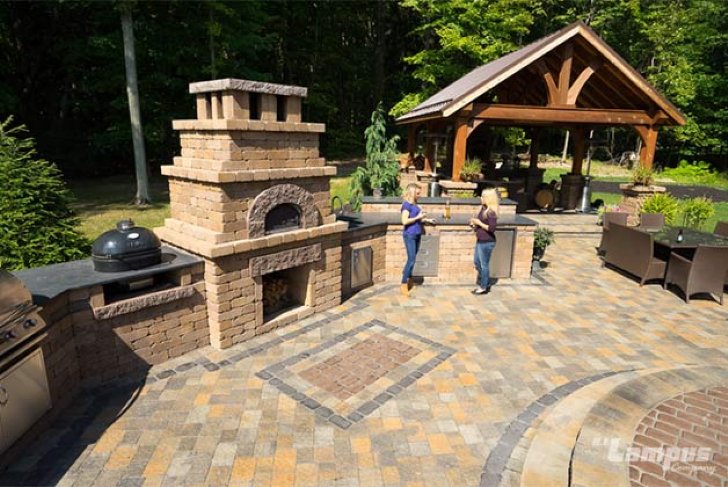 Ligonier Accent Paving Stones | R.I. Lampus