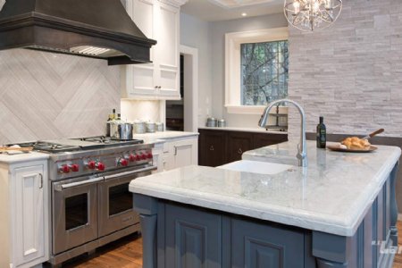 Stone Veneer | R.I. Lampus